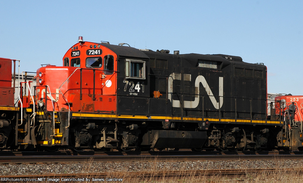 CN 7241